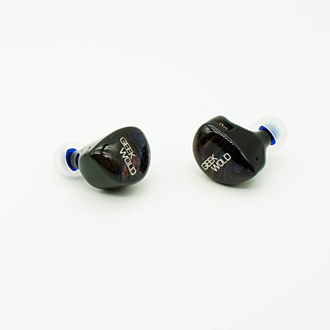 [🎶SG] GEEK WOLD GK200 Hybrid IEM 6BA + 2 Piezoelectric + 2 Dynamic Dri ...