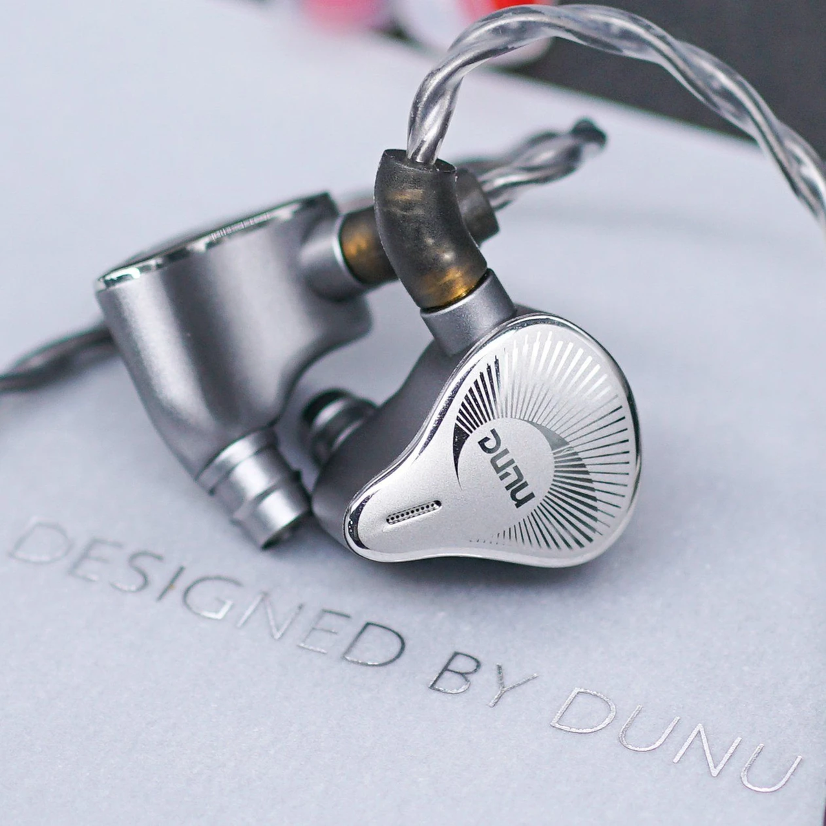 [🎶SG] DUNU EST 112 Quad Hybrid IEMs (1DD+1BA+2EST) (EST) – SAM Audio SG